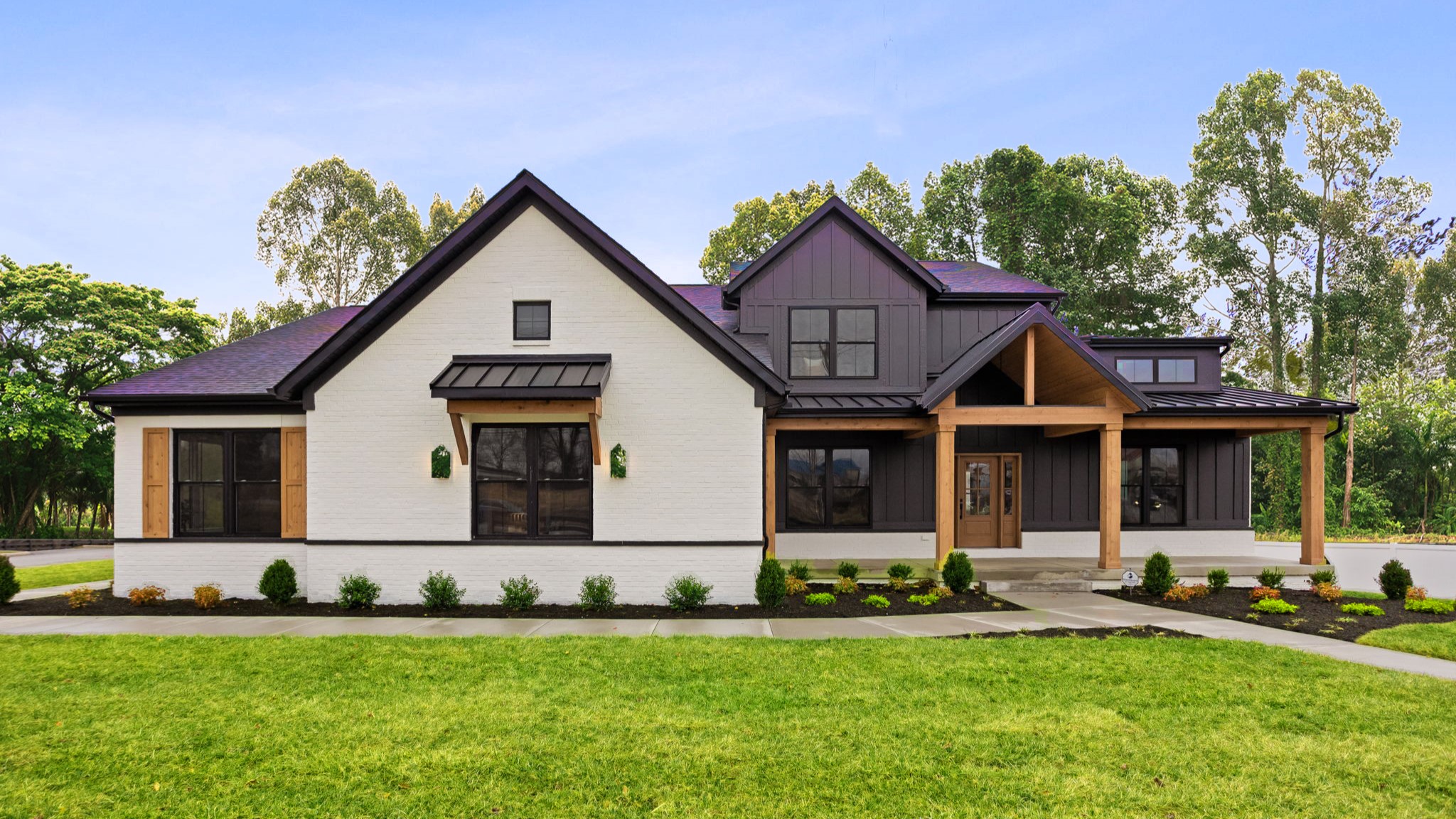 Model Homes - Diyanni Custom Homes